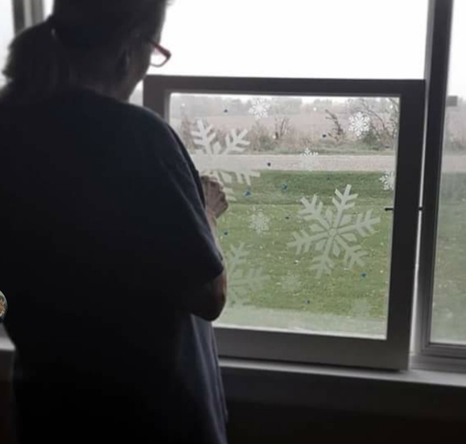 Reversed Etching A Christmas Window DIY – glassic touch