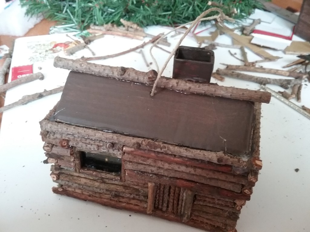 Miniature Log Cabin Christmas Tree Ornament DIY – glassic touch